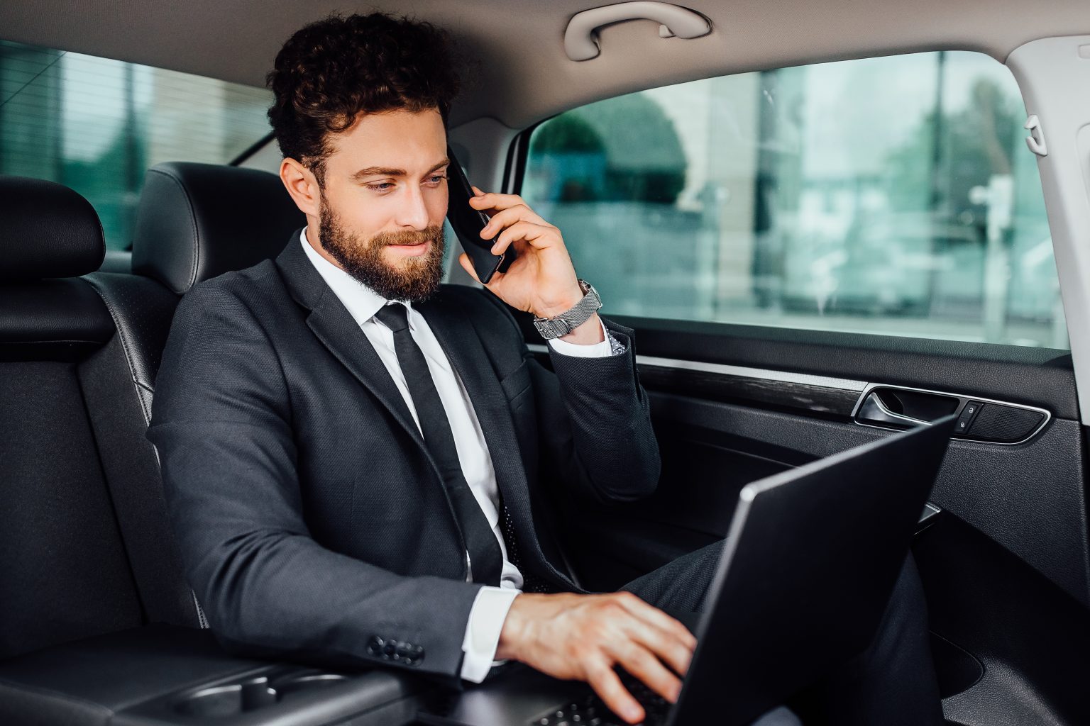 Private Car Service from LAX to LGB Airport